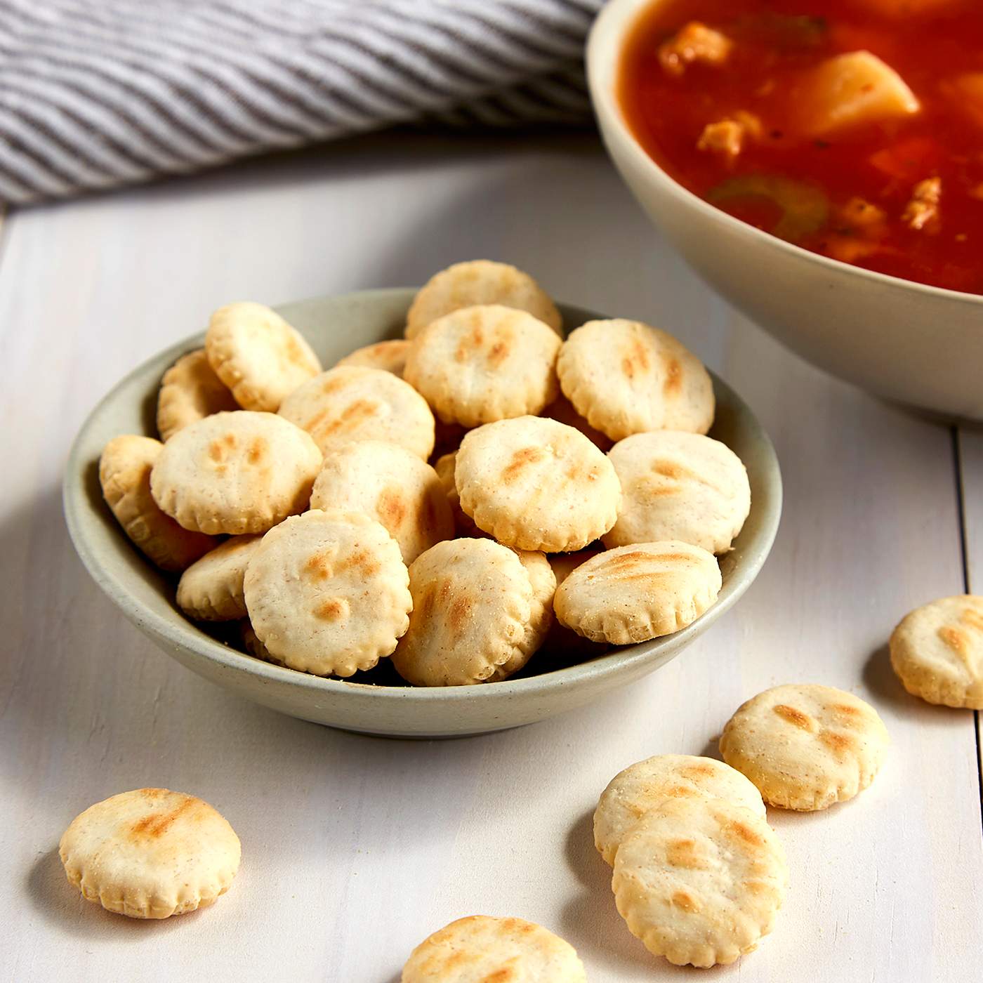 Premium Original Soup & Oyster Crackers - Shop Crackers & breadsticks ...