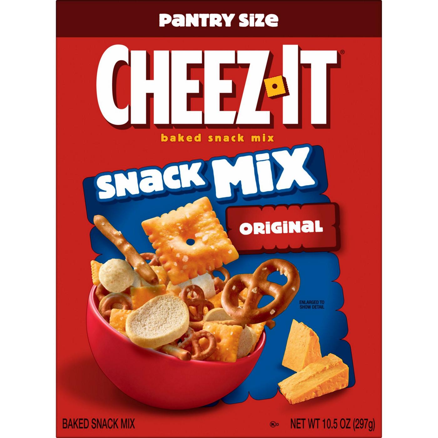 Cheez-It Classic Snack Mix - Shop Crackers & breadsticks at H-E-B
