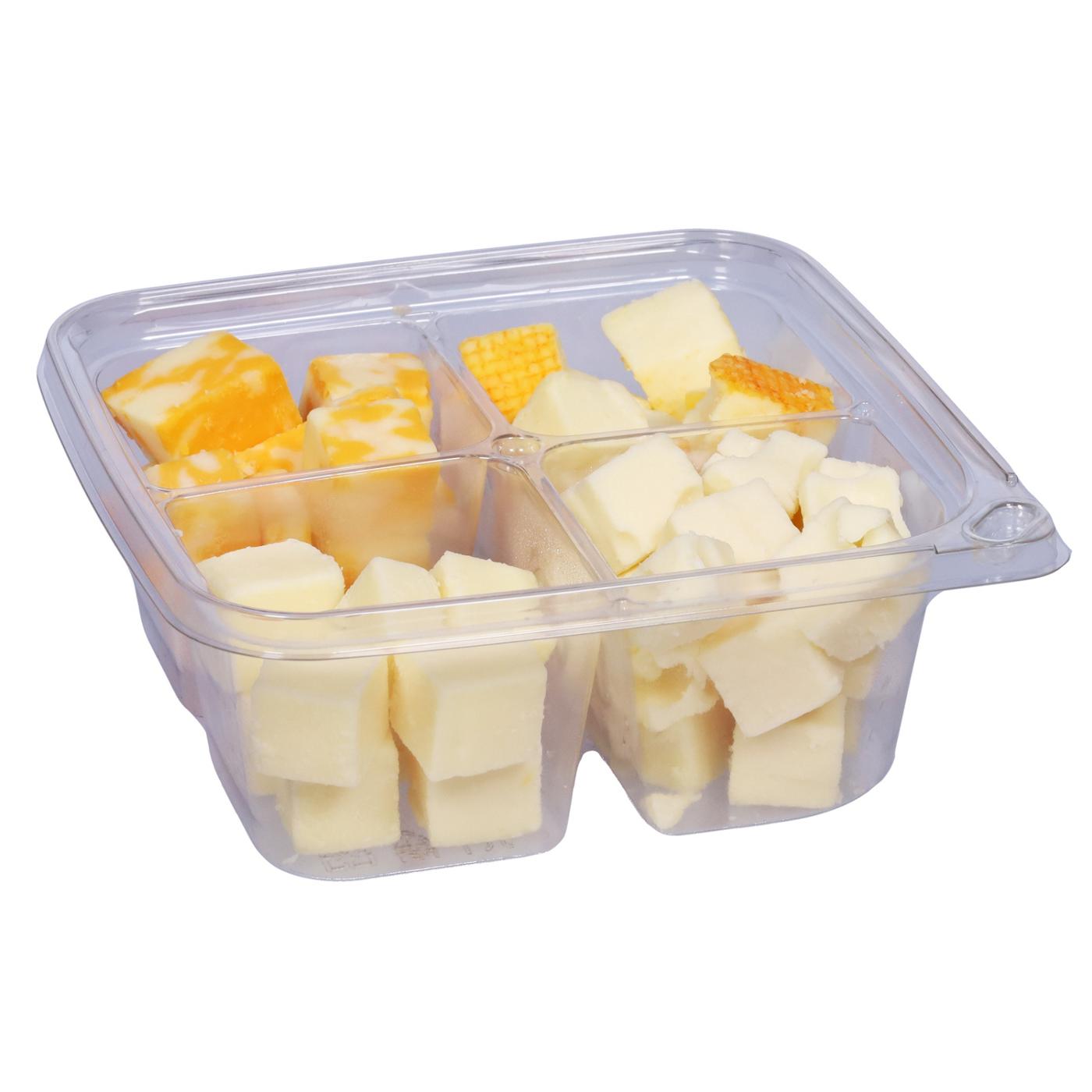 H-E-B Deli Cheese Cubes - Colby Jack, Muenster, Swiss & White Cheddar ...