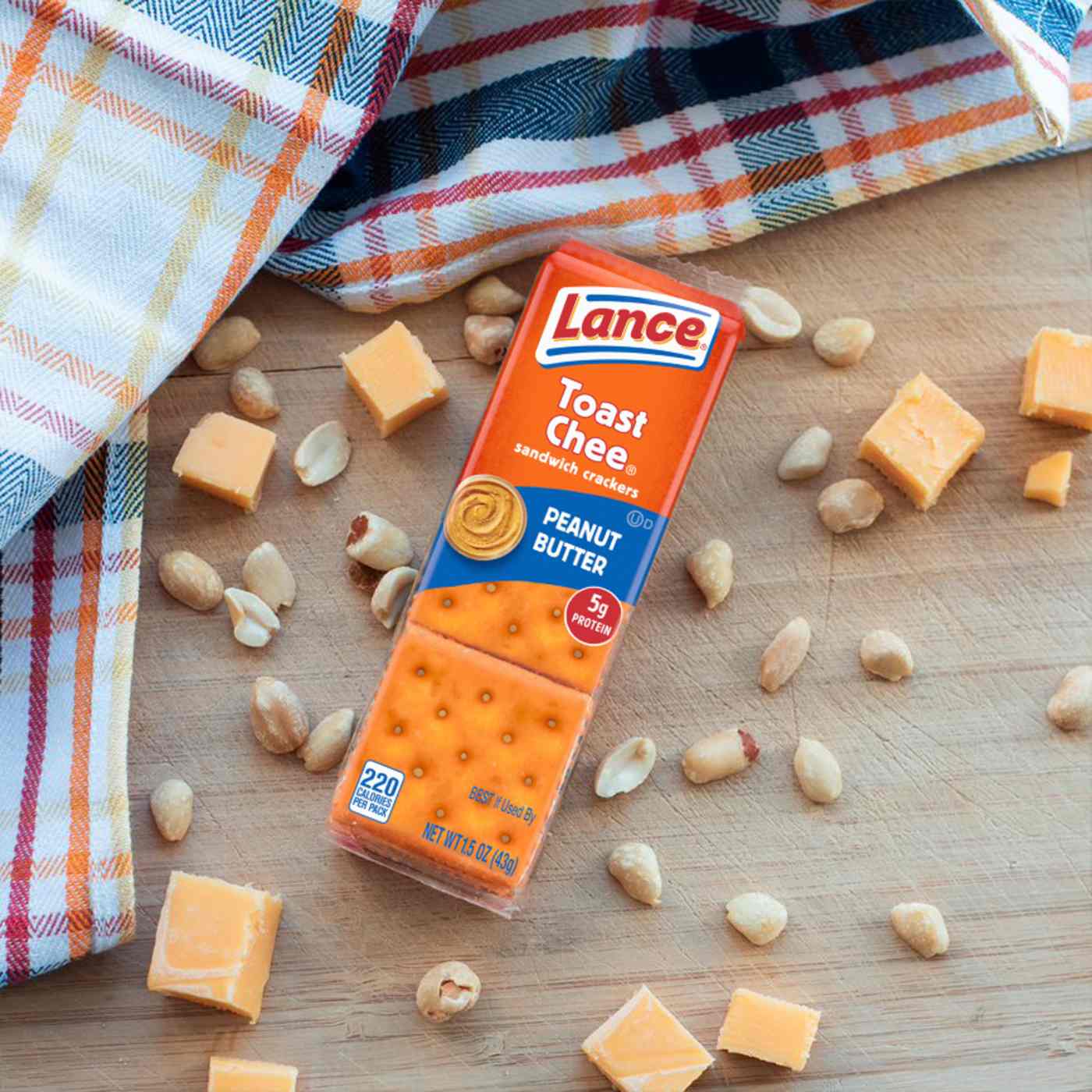 Lance ToastChee Peanut Butter Sandwich Crackers - Shop Crackers ...