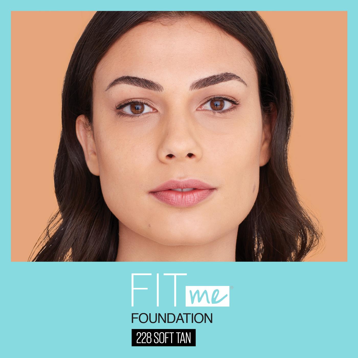 Maybelline Fit Me Matte + Poreless Liquid Foundation - Soft Tan - Shop ...