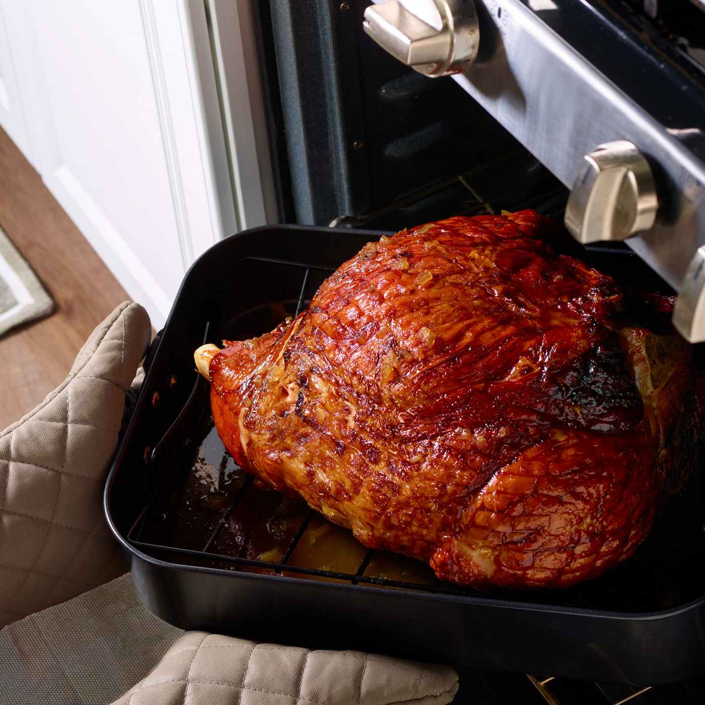 Frick's Fully Cooked Bone-in Hardwood-Smoked Super Trim Whole Ham ...