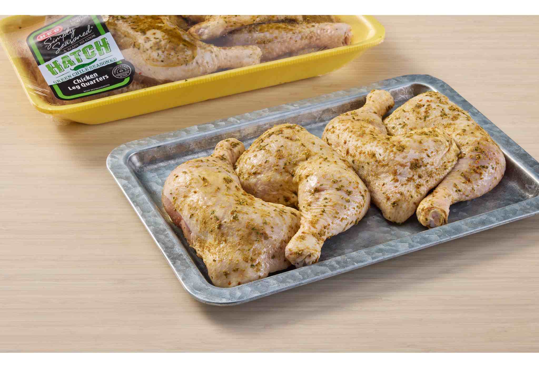 H-E-B Simply Seasoned Hatch Green Chile Seasoned Chicken Leg Quarters ...