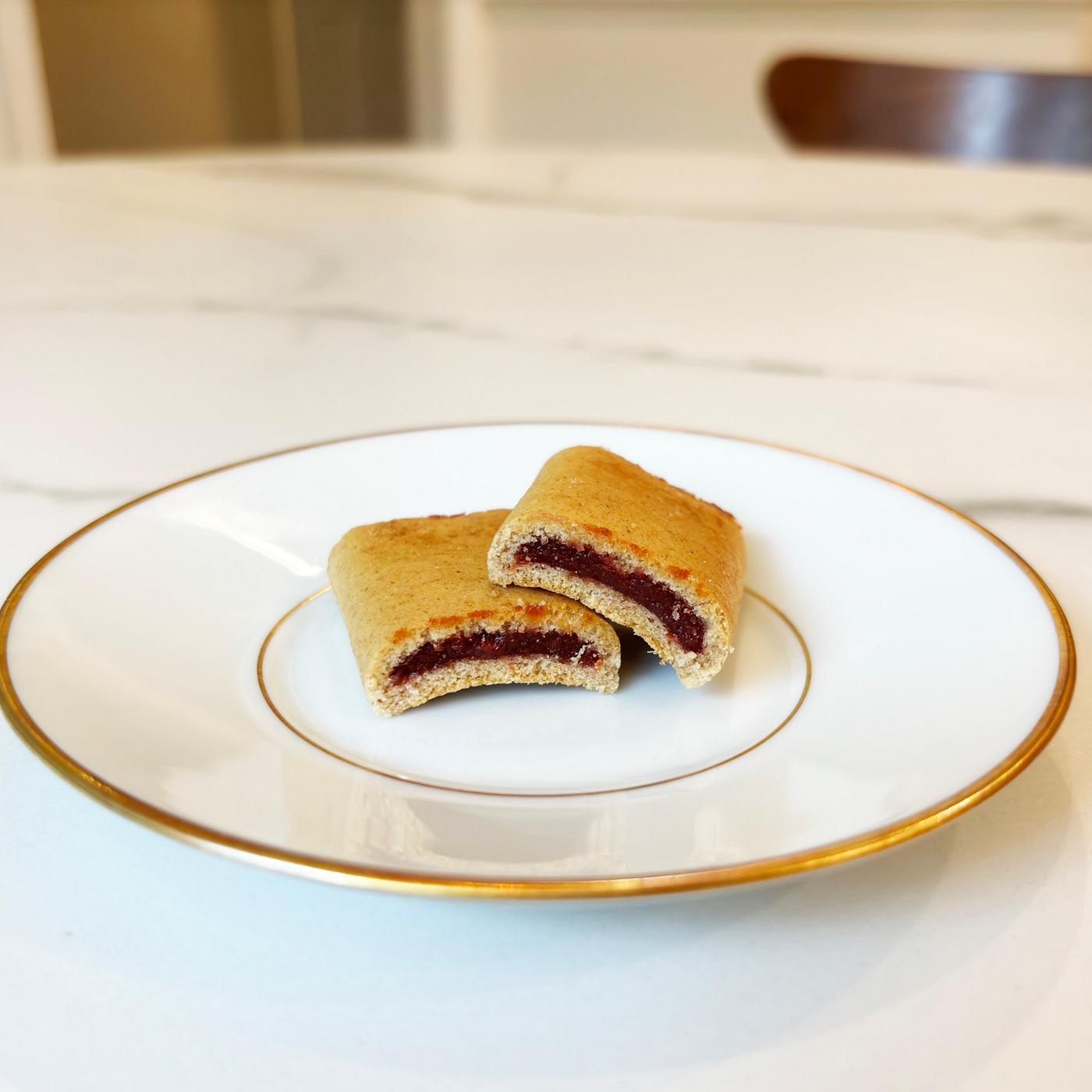 Newtons Soft & Fruit Chewy Strawberry Cookie Bars - Shop Cookies at H-E-B