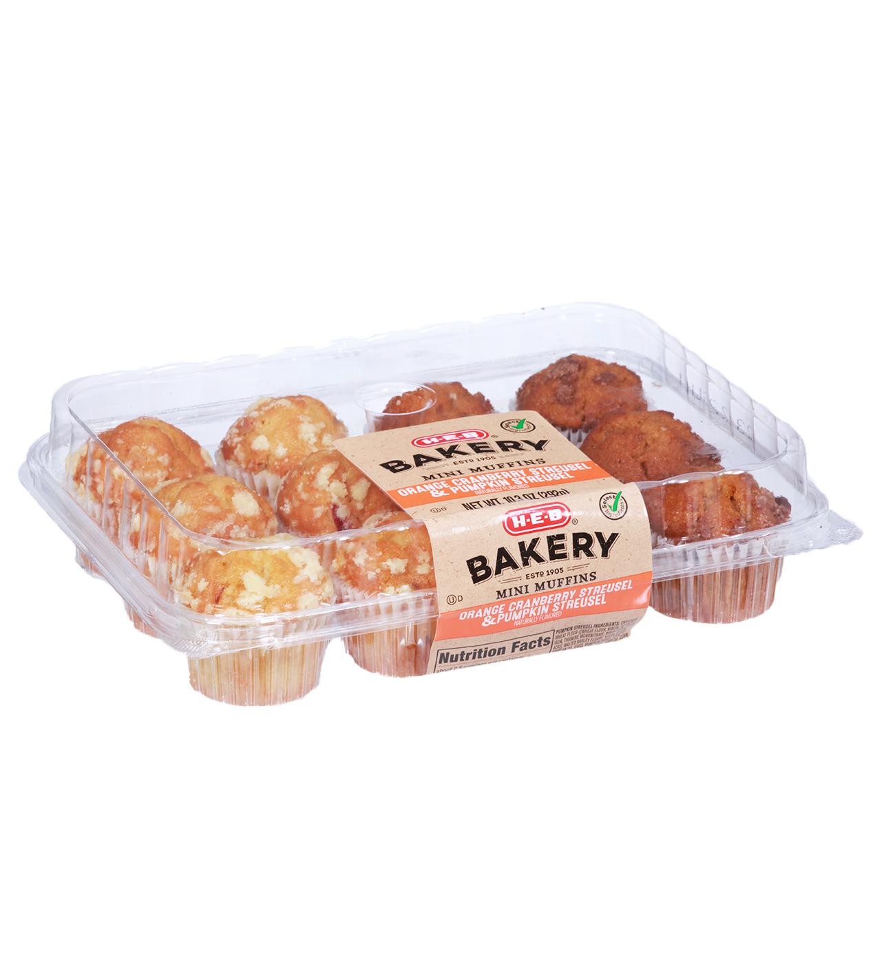 H-E-B Bakery Orange Cranberry & Pumpkin Streusel Mini Muffins - Shop ...