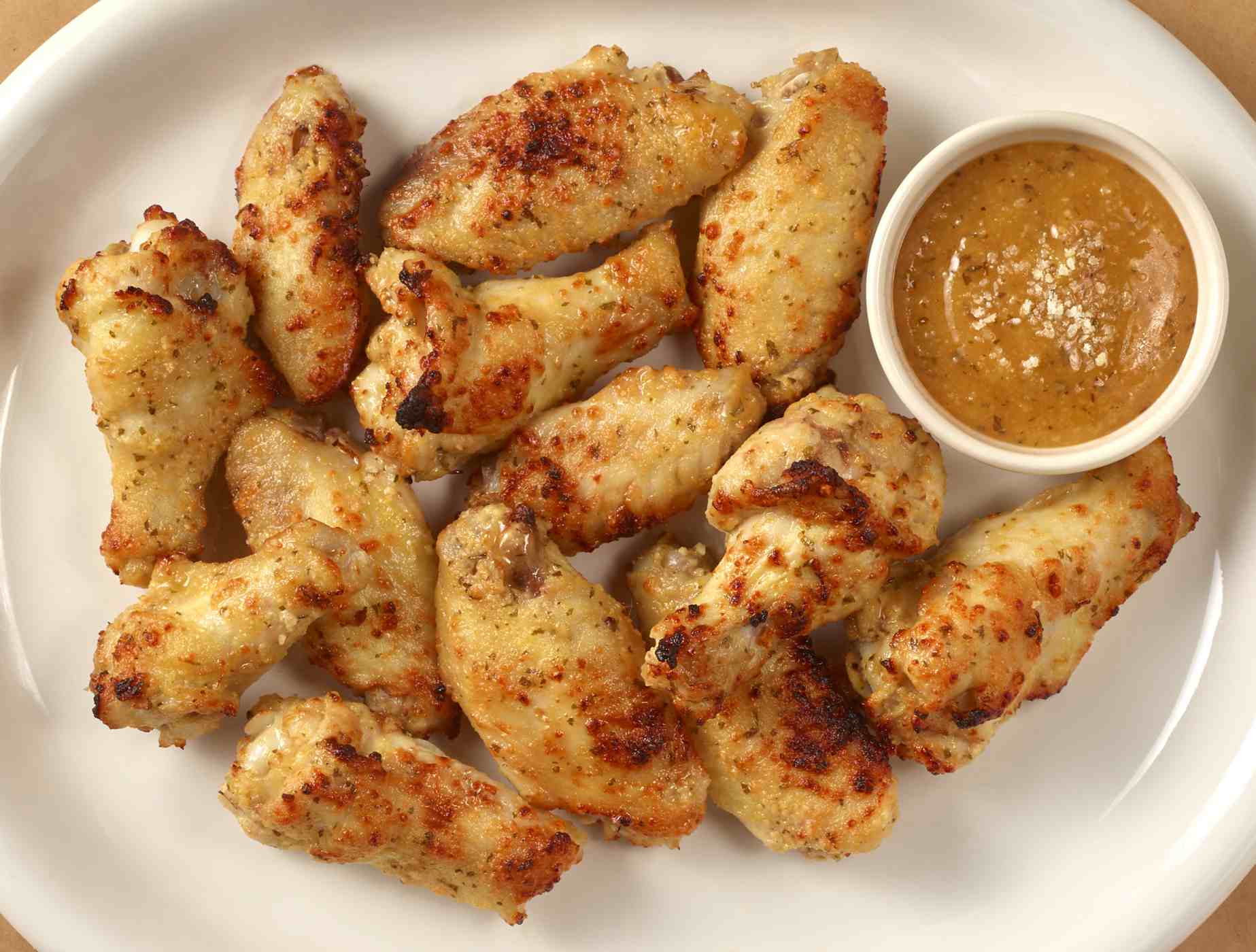 H-E-B Meat Market Marinated Chicken Wings - Garlic Parmesan - Shop ...