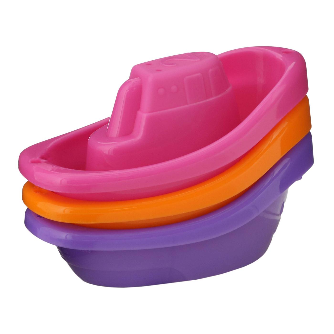 Munchkin Little Boat Train, Colors May Vary - Shop Bath accessories at ...
