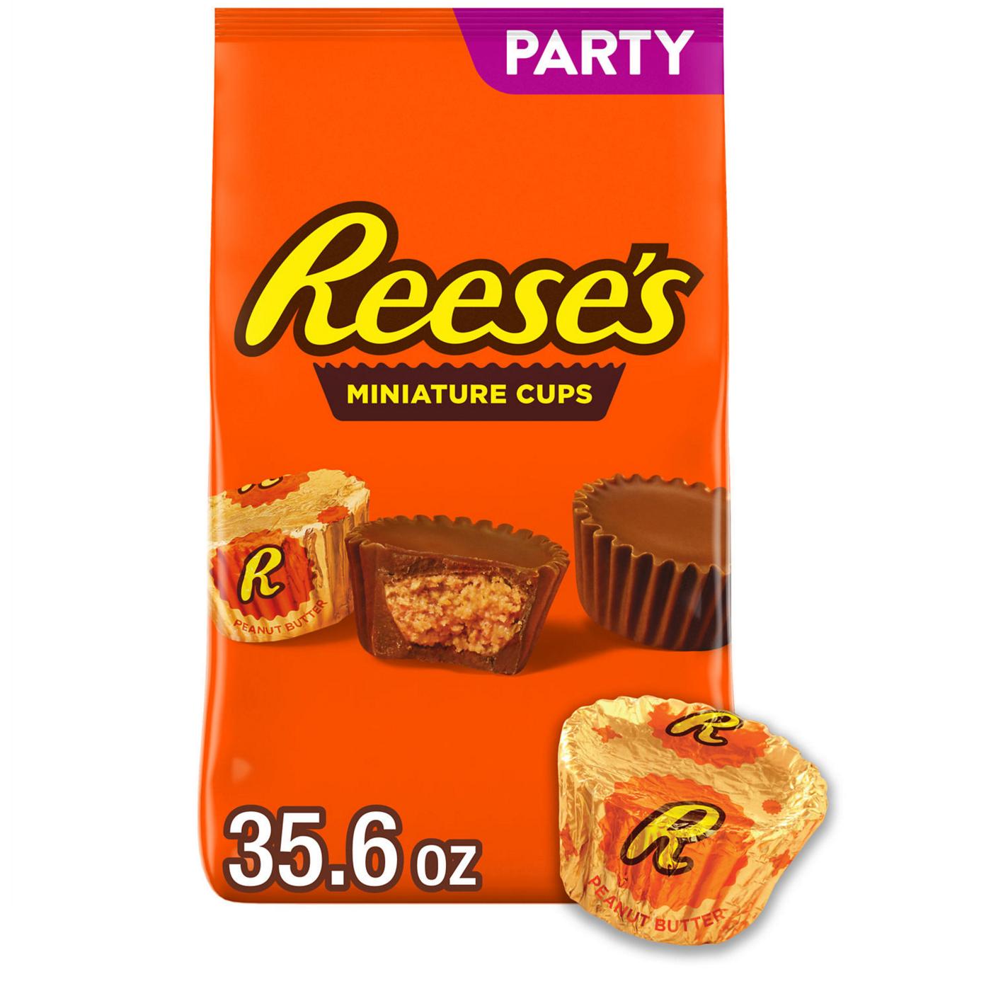 Reese's Miniature Peanut Butter Cups Candy - Party Pack - Shop Candy at ...