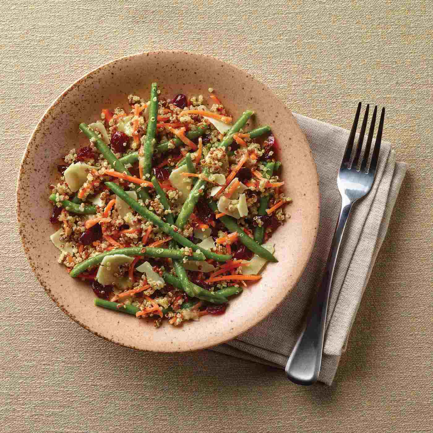 Meal Simple by H-E-B Quinoa & Green Bean Salad - Shop Entrees & sides ...