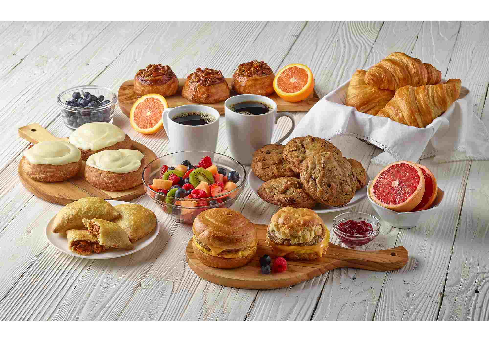 H-E-B Bakery Biscuit Breakfast Sandwich - Bacon & Egg - Shop Entrees ...