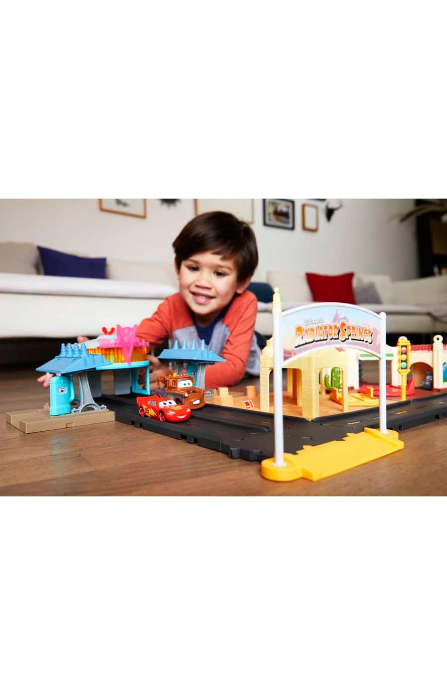 Mattel Disney & Pixar Cars On the Road Radiator Springs Tour Playset ...