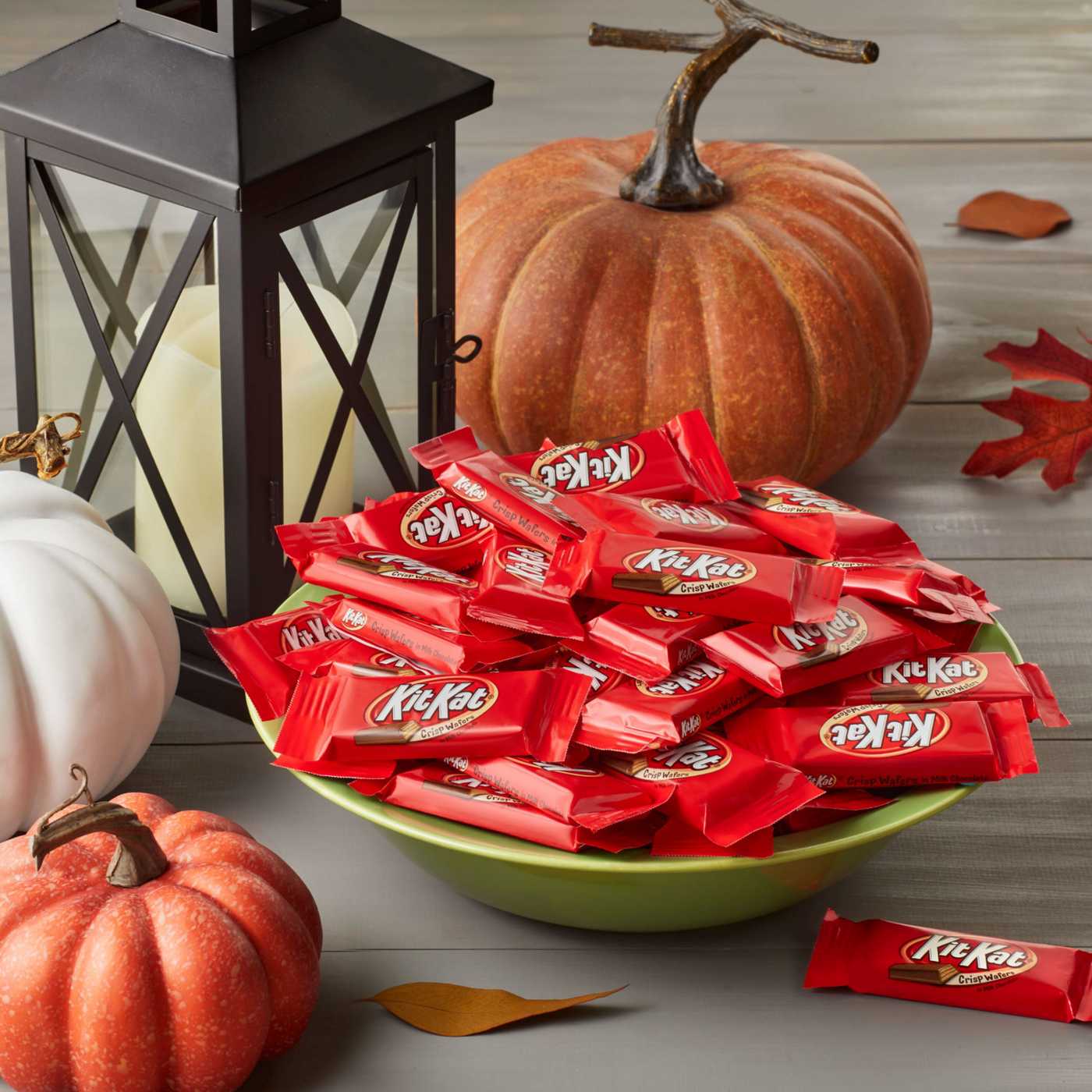 Kit Kat Milk Chocolate Snack Size Halloween Candy - Shop Candy at H-E-B
