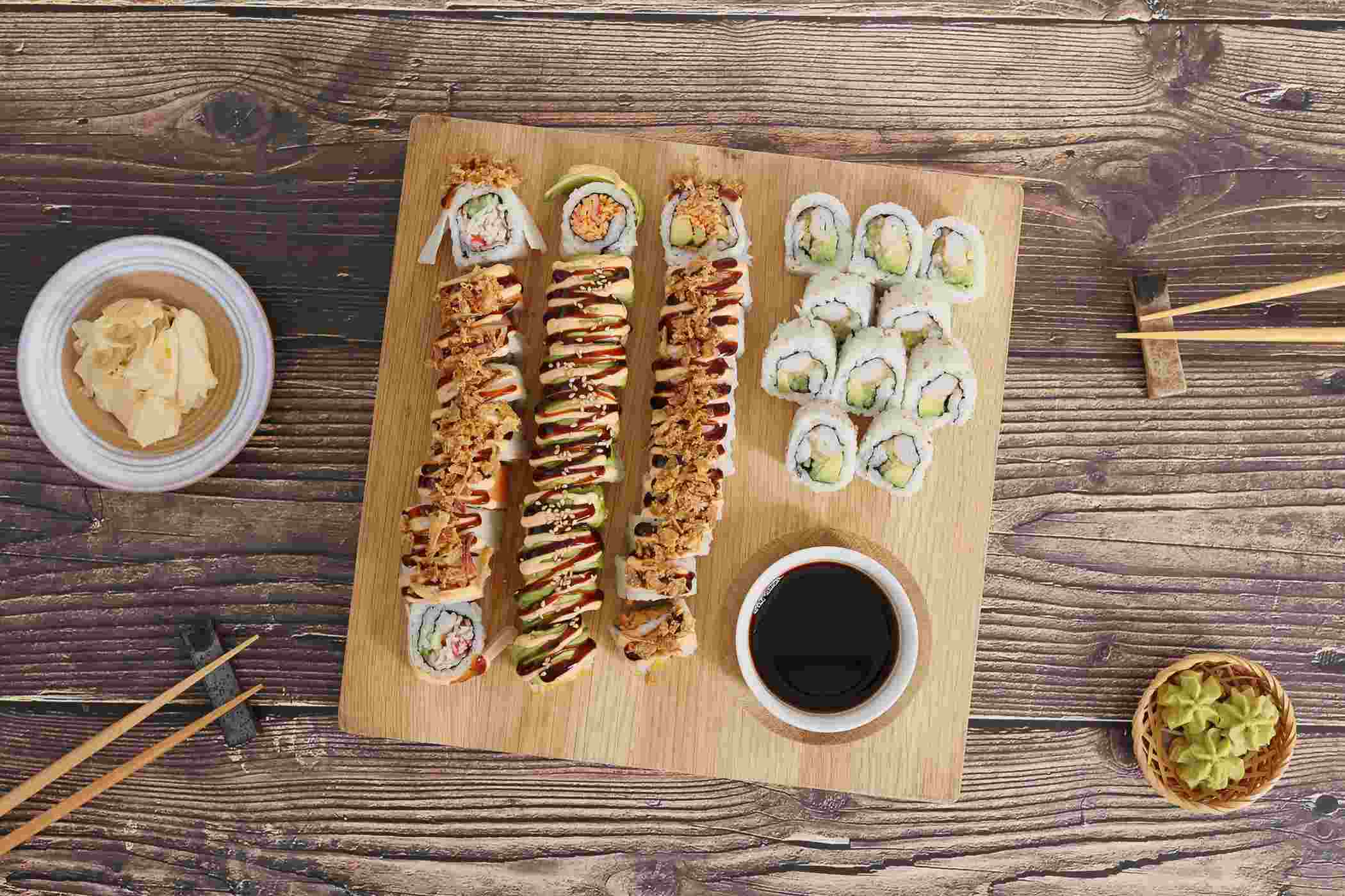 H-E-B Sushiya Sushi Party Tray - Rabbi's Special - Kosher - Shop Sushi ...
