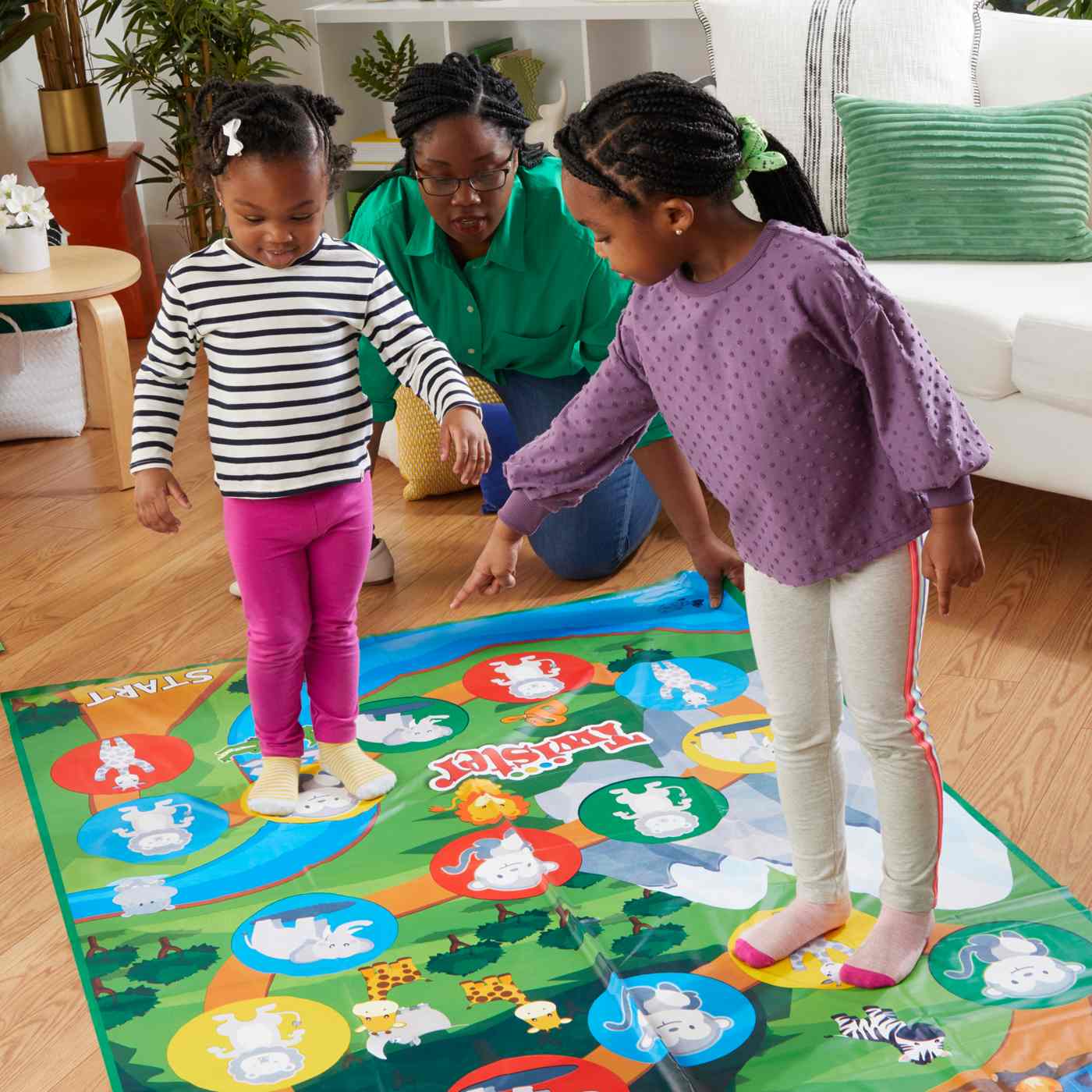 Twister Junior Animal Adventure Edition Kids Game with Dual Sided Mat ...