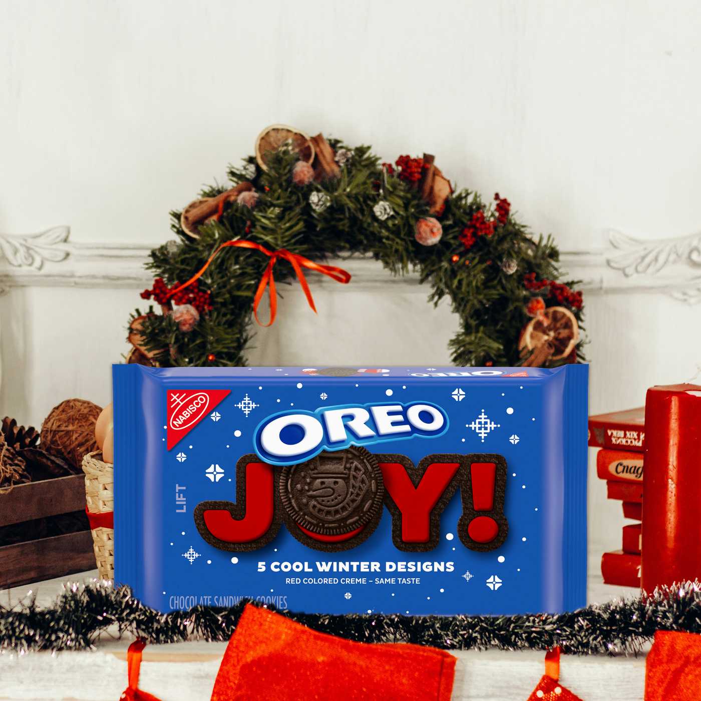 OREO Red Creme Chocolate Sandwich Cookies Limited Edition Holiday ...