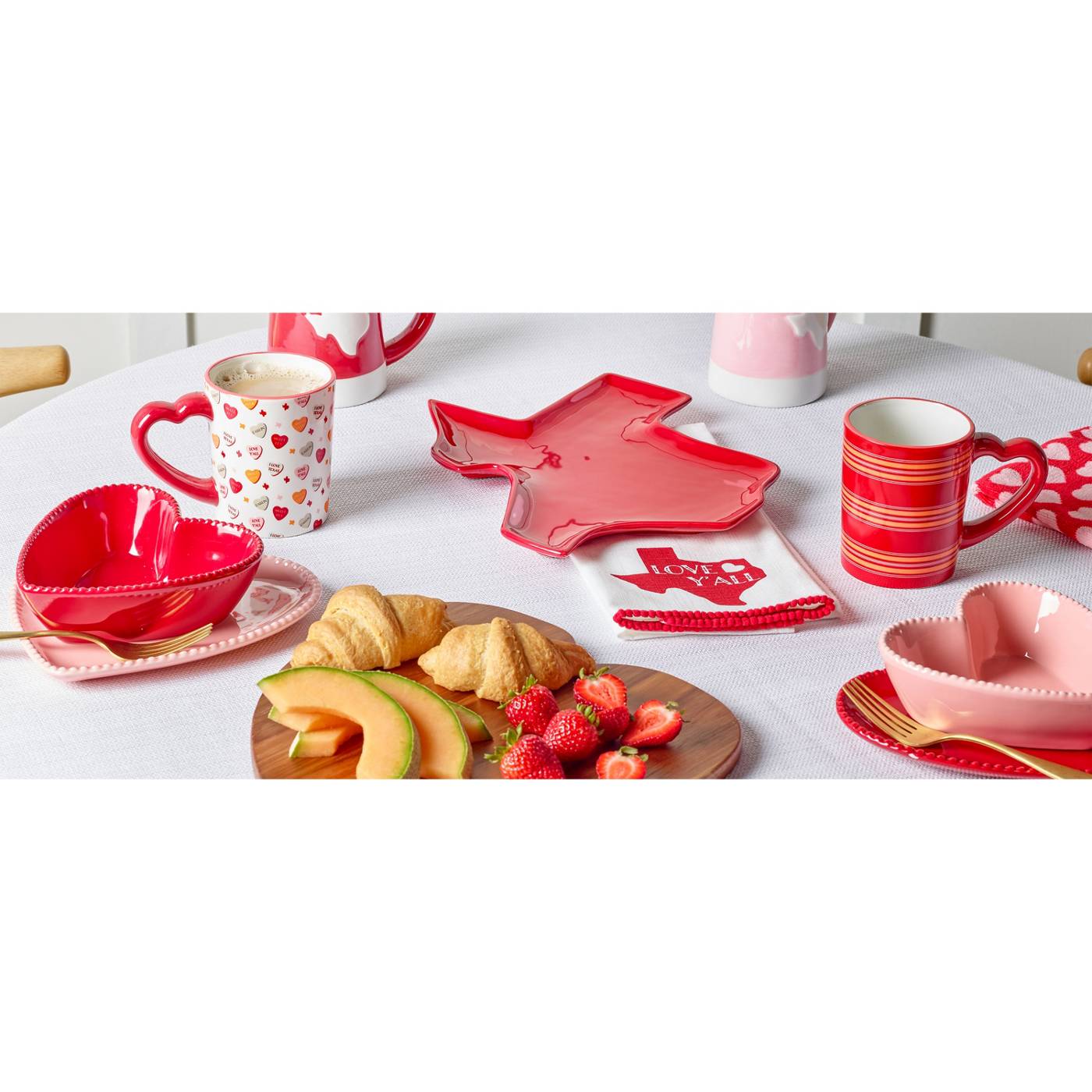 Destination Holiday Texas Shaped Dolomite Plate - Red - Shop Serving ...