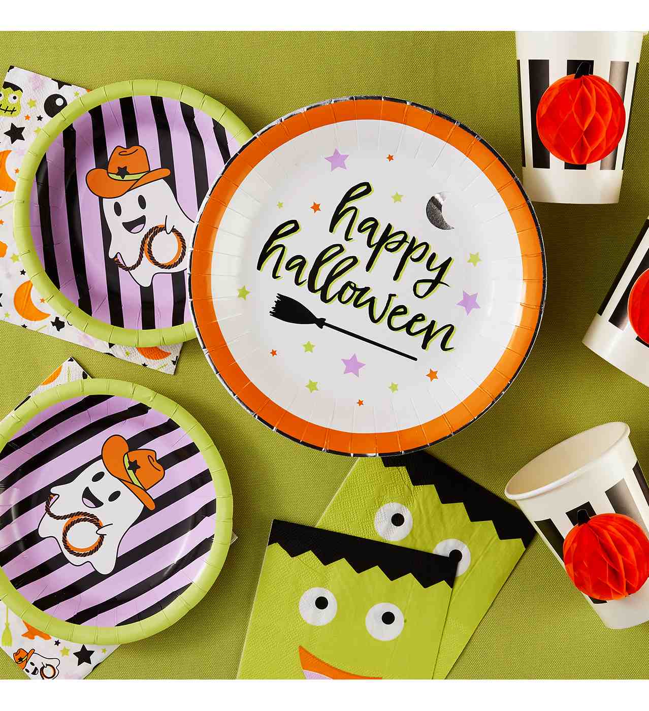 Destination Holiday Happy Halloween Paper Plate, 9'' - Shop Plates ...