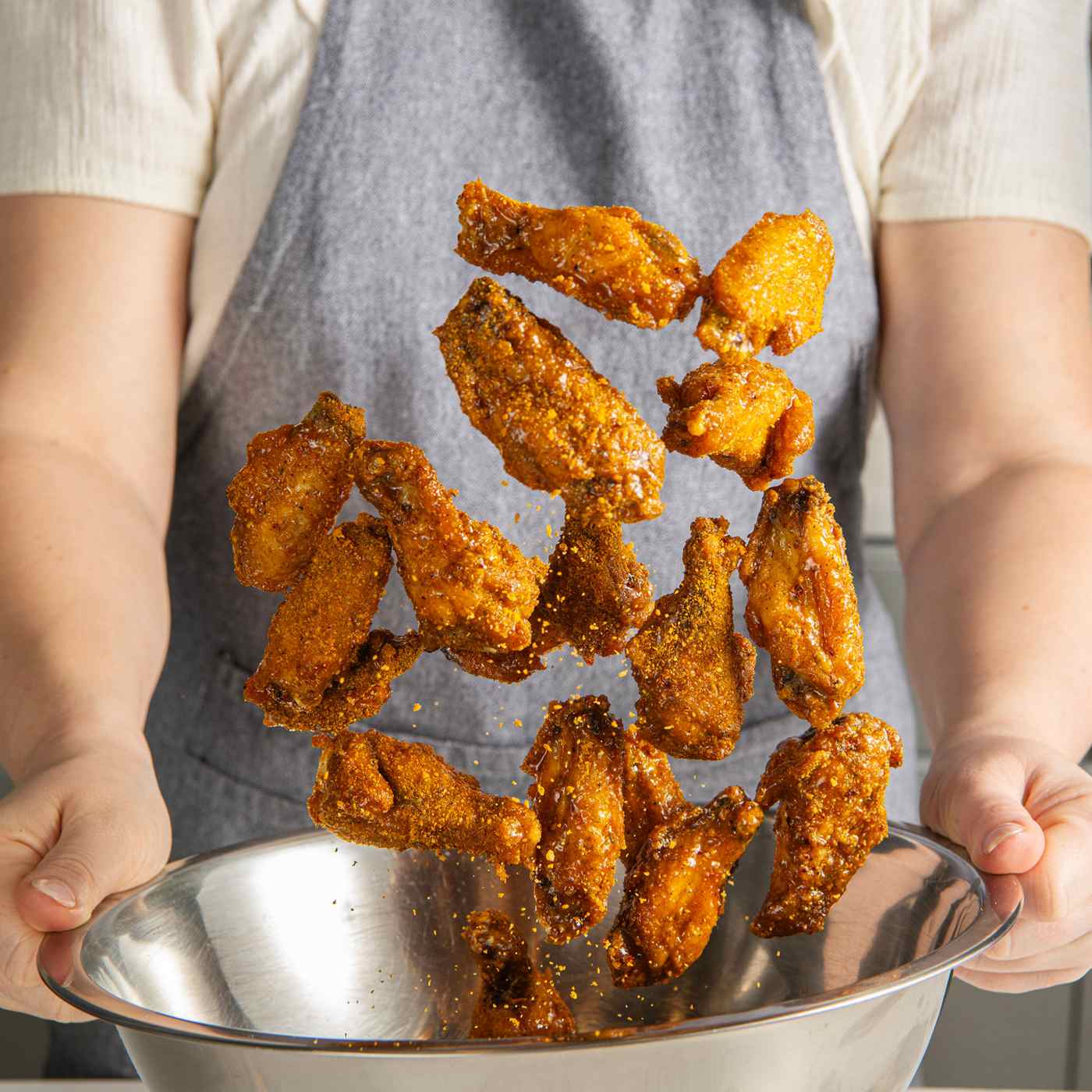 Lawry's Hot Garlic Parmesan Seasoning - Shop Spice mixes at H-E-B