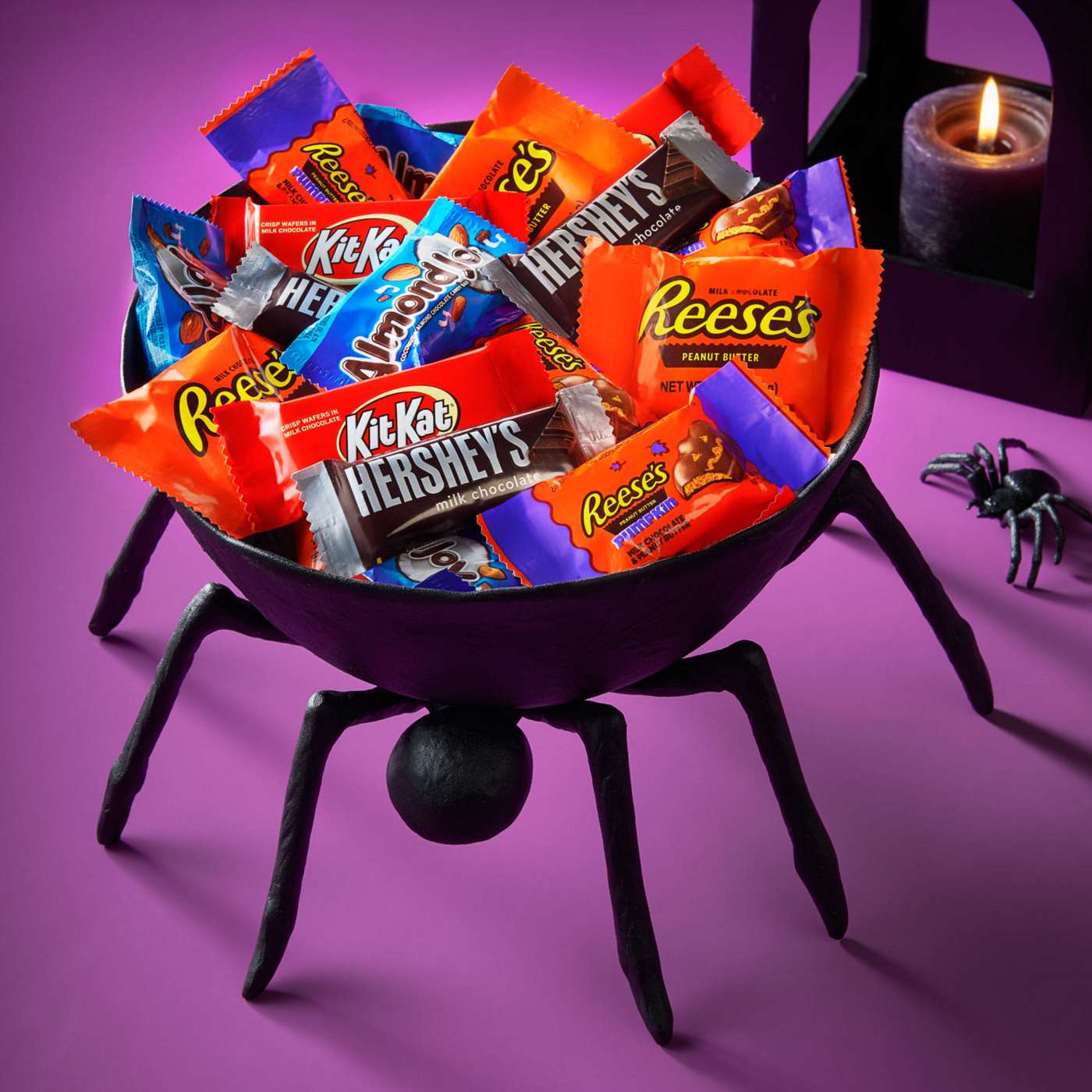 Hershey's, Reese's, Kit Kat, & Almond Joy Assorted Snack Size Halloween ...