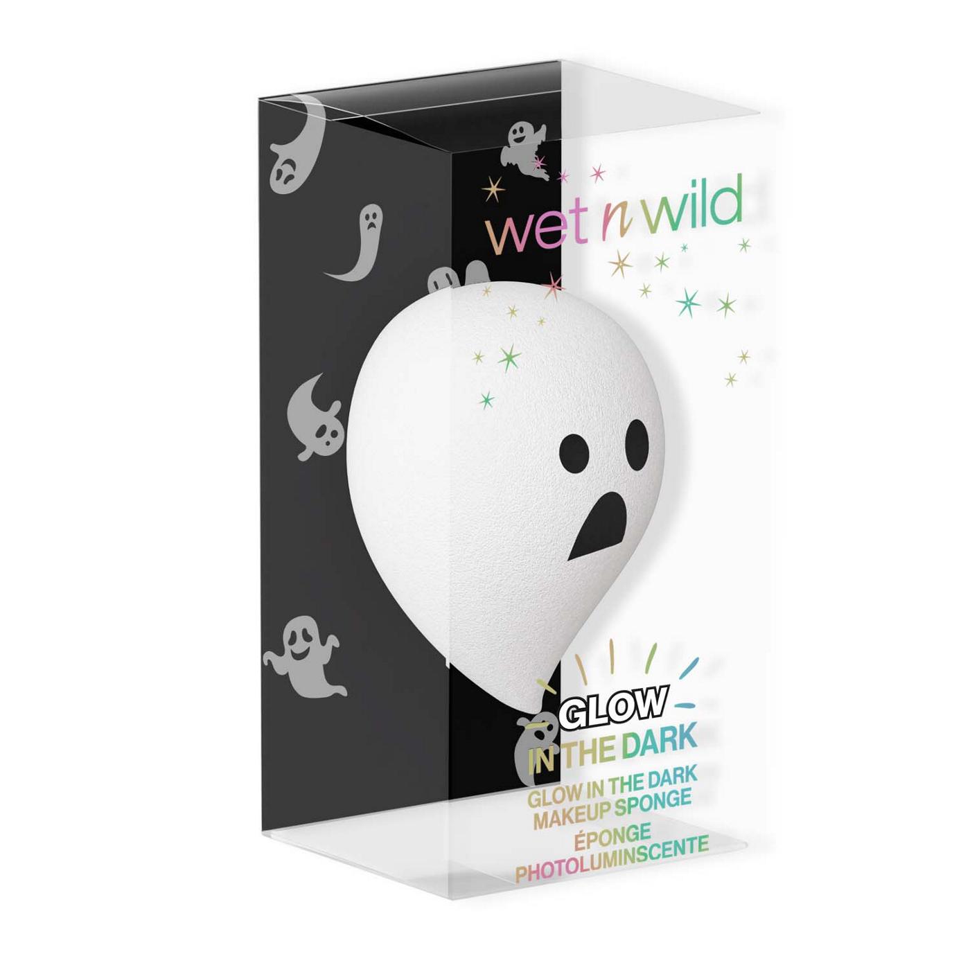 Wet n Wild Glow In Dark Makeup Sponge - Shop Sponges at H-E-B