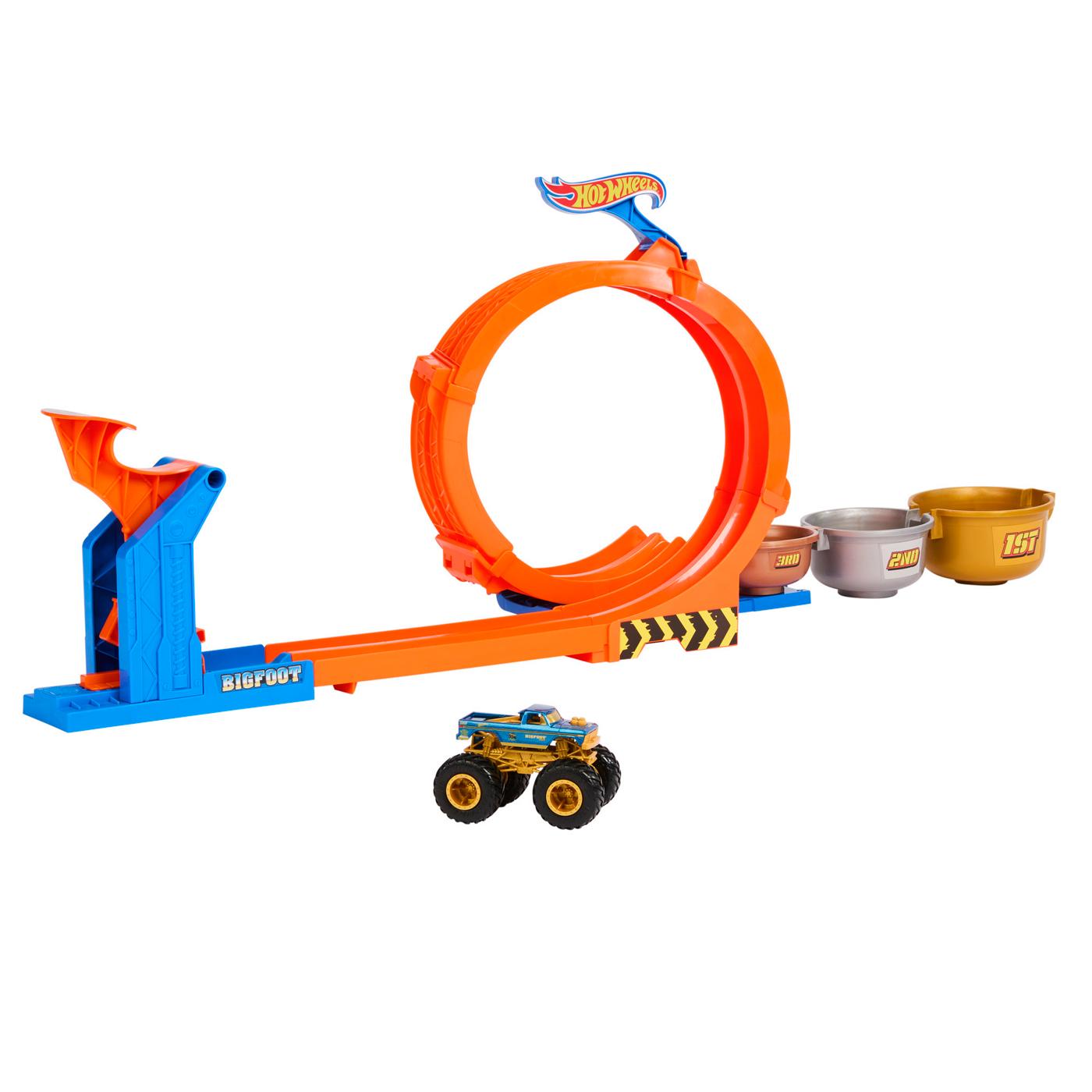 Hot Wheels Monster Trucks Loop & Flip Trophy Challenge Playset - Shop ...