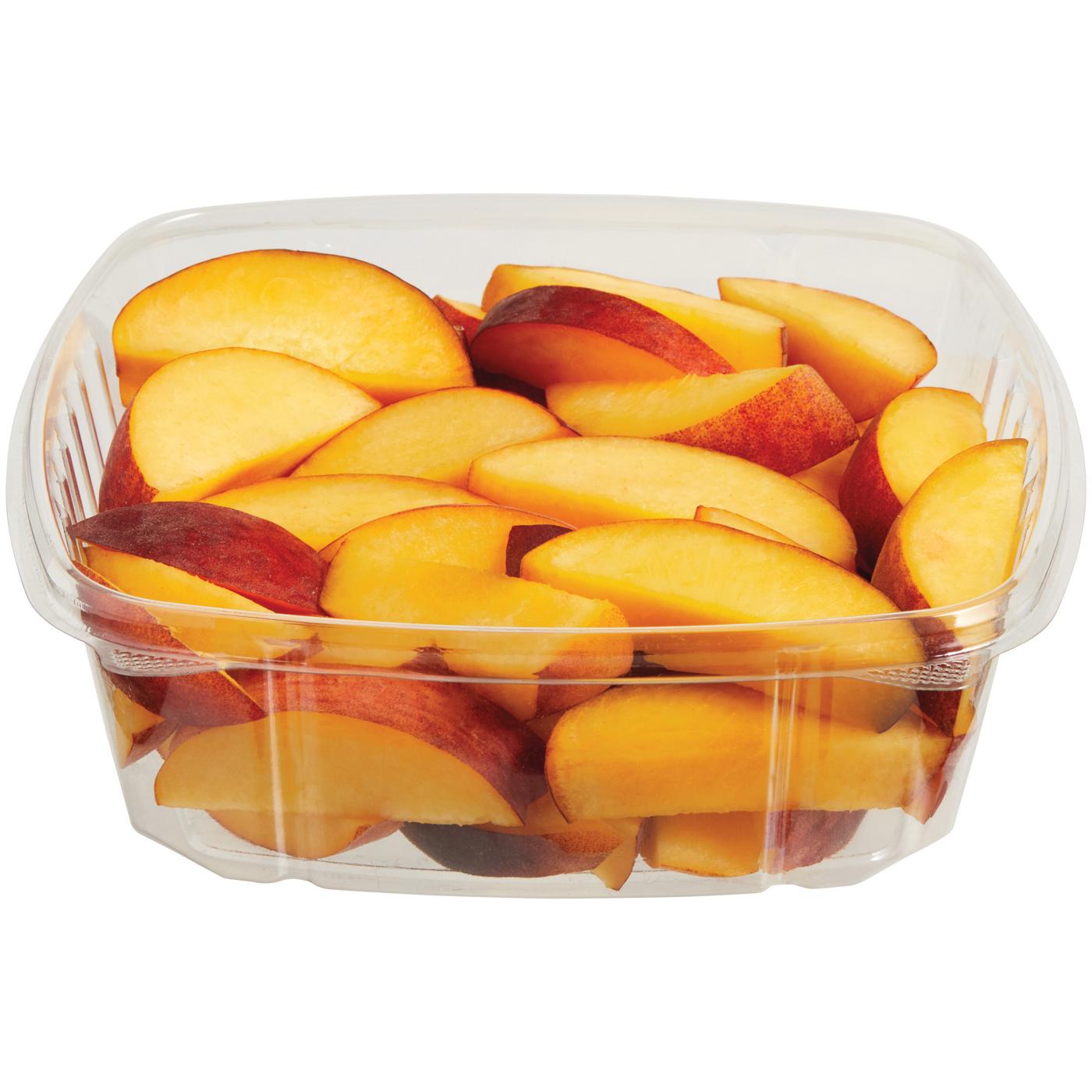 H-E-B Fresh Cut Peach Slices - Extra Large - Shop Peaches, Plums ...