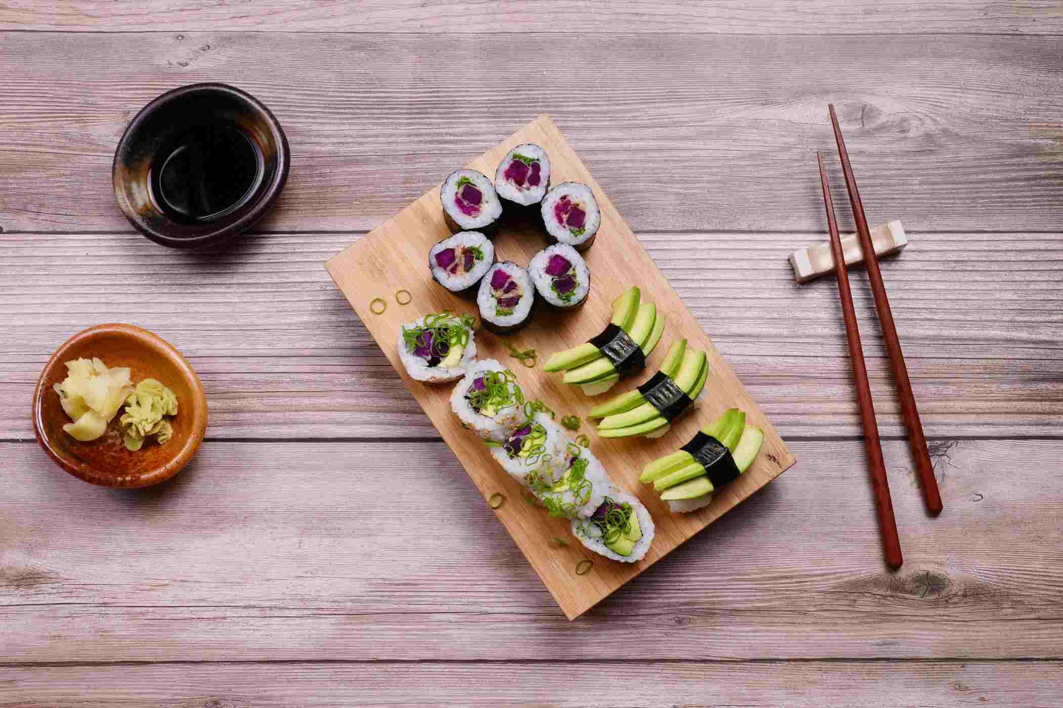 H-E-B Sushiya Moonlight Sushi Combo Pack - Shop Sushi at H-E-B