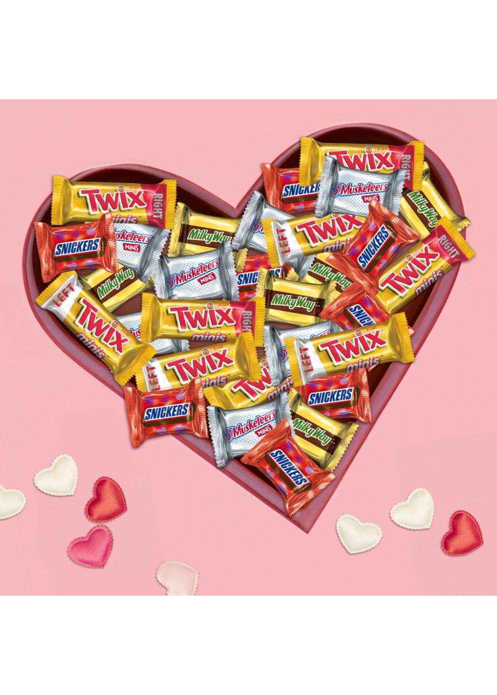 Snickers, Twix, Milky Way & 3 Musketeers Assorted Minis Valentine's ...