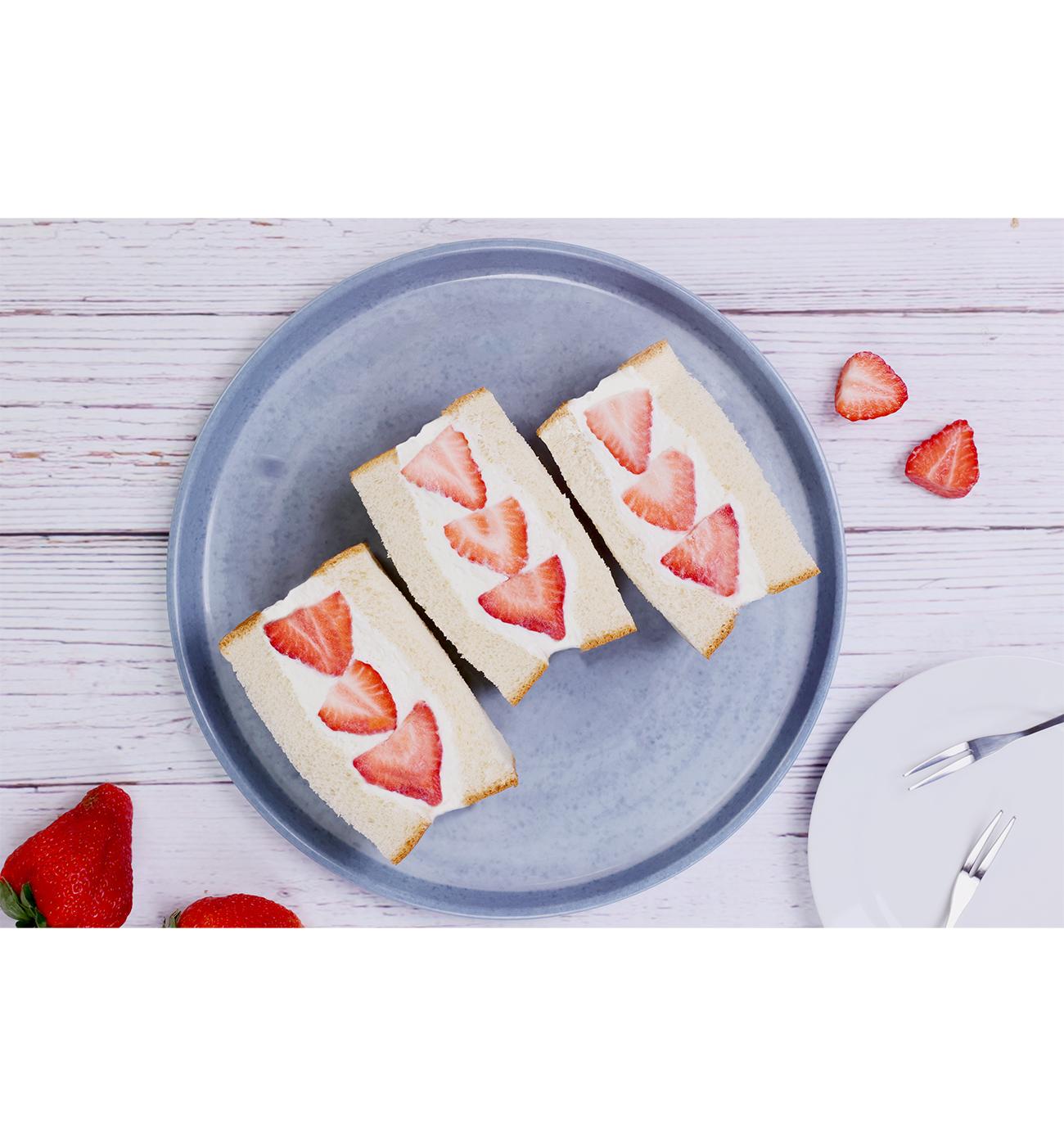 H-E-B Sushiya Strawberry Sando - Shop Sushi at H-E-B