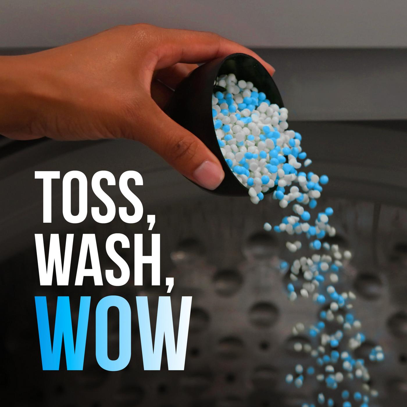 Downy Unstopables Fusions Odor Defense In-Wash Laundry Scent Booster ...